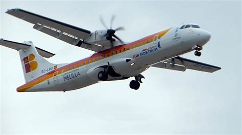 Atr Atr 72 600 Crosswind Landing Hd Youtube