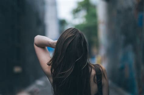 무료 이미지 사람 소녀 여자 사진술 햇빛 갈색 머리의 초상화 모델 봄 색깔 푸른 시즌 아름다움 감정