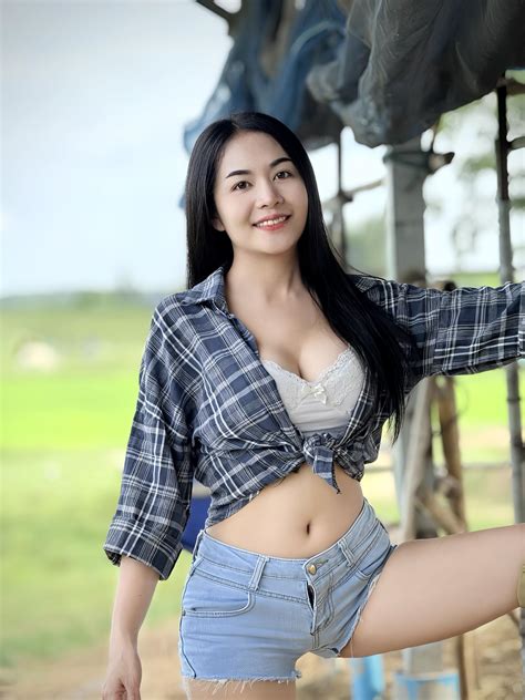 นนทิยา สิมาเอื้อยคับยังบ่อินดอก อินแต่คำว่า“อิหล่าคำแพงของพ่อลุงพ้น☺️🤣 ผู้สาวเลี้ยงงัว🐂🌿