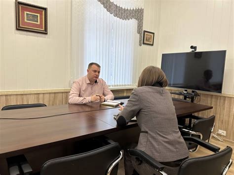 Антон Кравец Сегодня провел прием граждан Лента новостей Крыма