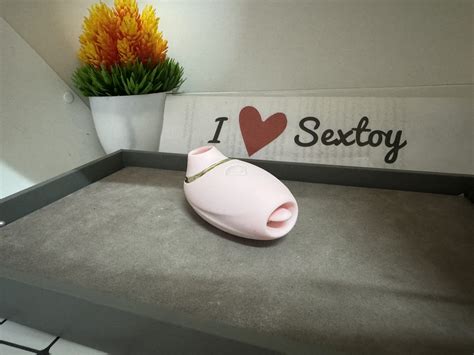 ตัวดูดคริสตอริสพร้อมลิ้นเทียม I Love Sextoy