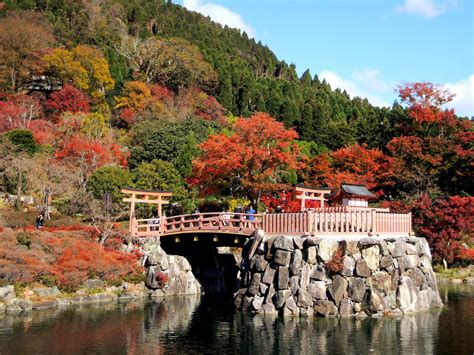 Awesome Autumn: An autumnal stroll through Osaka’s Minoh Falls and ...