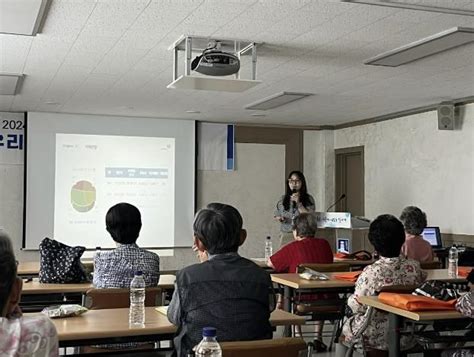 수원시 권선구치매안심센터 찾아가는 치매예방프로그램 운영