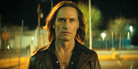 Jj Abrams Gritty Justified Replacement Show Is Quietly Stealing The