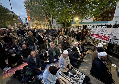 Protests Continue Against Uk Meddling In Muslims Affairs Mehr News Agency