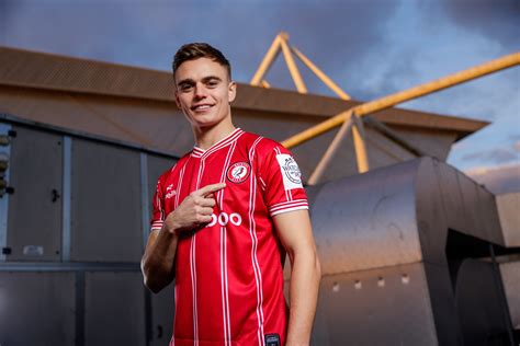 Twine Is A Robin Bristol City Fc