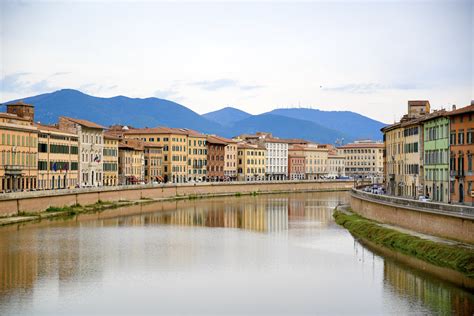 Pisa Travel Guide
