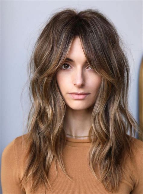 40 Trendy Shoulder Length Haircuts With Bangs Youll Love Page 2 Of 2