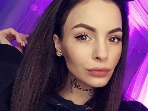 Liv Revamped Yogi Masturbation Solo Xnxx Com