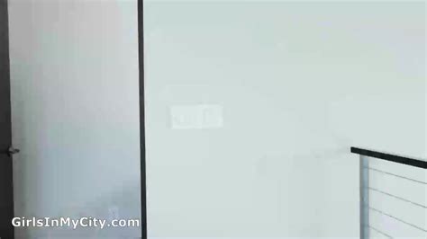 Real Estate Agent With Huge Naturals Takes A Huge Load