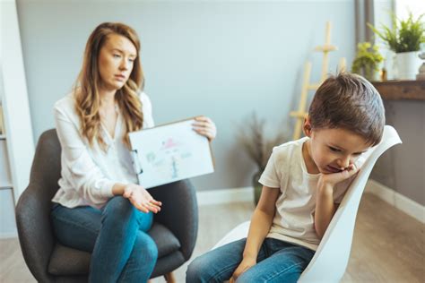 Mama Unui Copil Cu Autism „recunosc Că Am Avut Mustrări De Conștiință Că L Am Făcut La 40 De Ani”