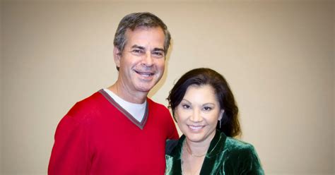 Award Winning Tv Host Enjoys Shen Yuns ‘amazing Dance And ‘great Costumes Ntd