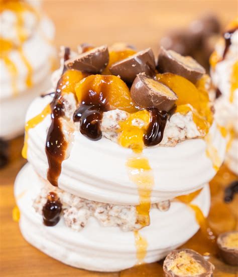 Fruchocs White Christmas Slice