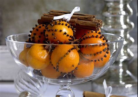 Как украсить офис на Новый 2026 год праздничные идеи