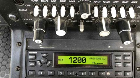 What Is An Aircraft Transponder And What Does It Do Pilot Teacher