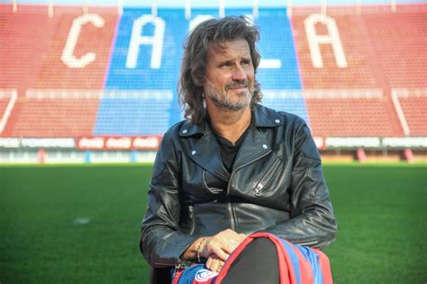 El Gallego Insúa Reveló El Secreto De Cómo Mantiene Su Peinado Perfecto