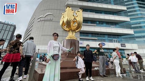 調查指內地旅客滿意排名跌至第7 政府強調港仍是出行首選目的地