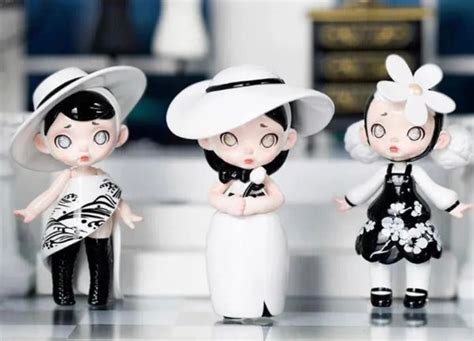 Laura The Charm Of Faded Hues Black And White Series Blind Box Empire
