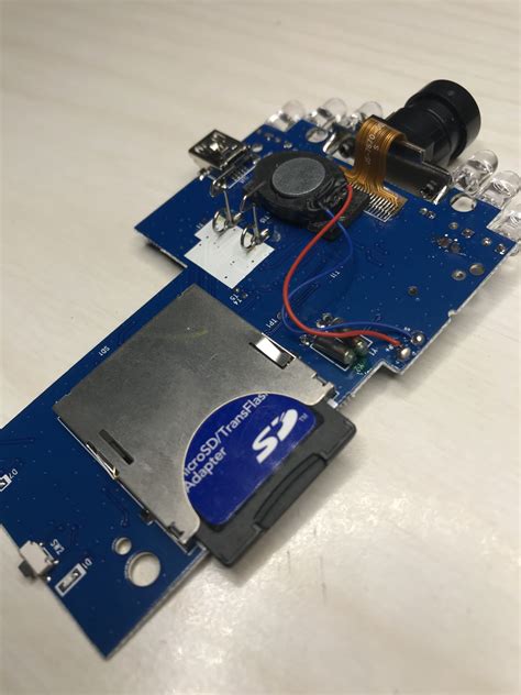 拆了个行车记录仪，请问这是啥主控芯片啊？ Diy综合arduino写字机3d打印机智能小车平衡车四轴飞行mqtt物联网 Whycan Forum哇酷开发者社区