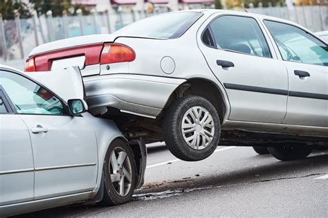 Understanding The Pros And Cons Of Collision Coverage