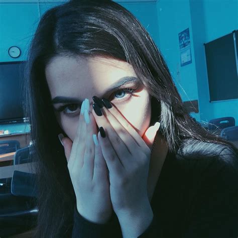 Тендерлибае Tenderlybae Амина Мирзоева — инстаграм и фото без маски биография и видео личная