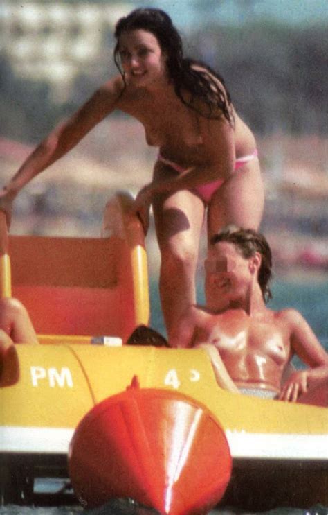 Naked Ambra Angiolini Added 07192016 By Sina1984