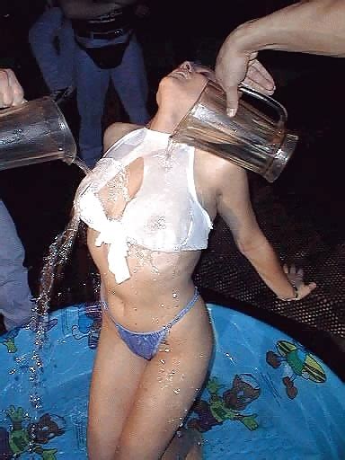 Camiseta Mojada Fotos Porno Xxx Fotos Imágenes De Sexo 117436 Pictoa