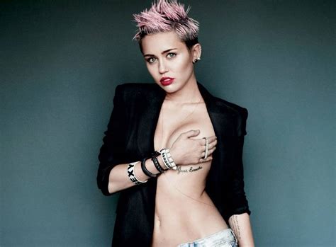 Miley Cyrus Muy Sexy Posando Para V Magazine La Biblioteta