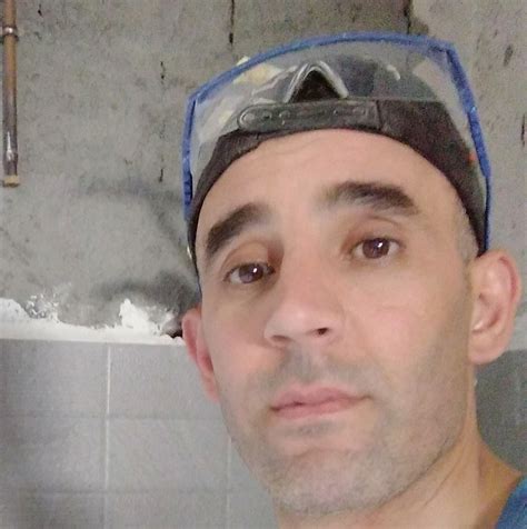 فن تركيب السيراميك بكل أنواعه والرخام Oujda