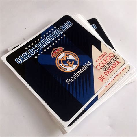Etiquetas Escolares Diseño Del Logo Del Real Madrid Etiqueta De La