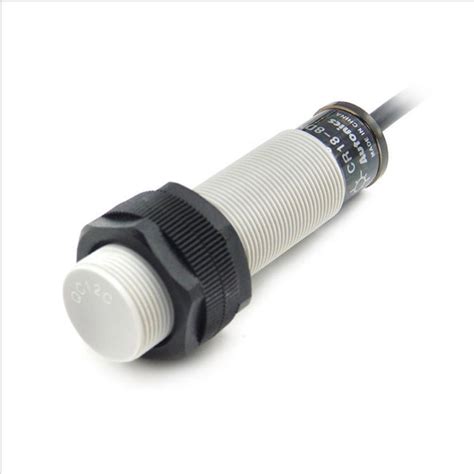 Cr18 8dn Sensor เซ็นเซอร์ Capacitive Proximity Sensor Size M18 3สาย ชนิดpnp No ไฟเลี้ยง12 24vdc