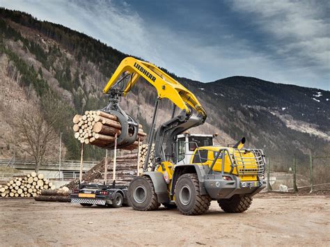 Liebherr L580 Loghandler Xpower Is A Very Special Wheel Loader