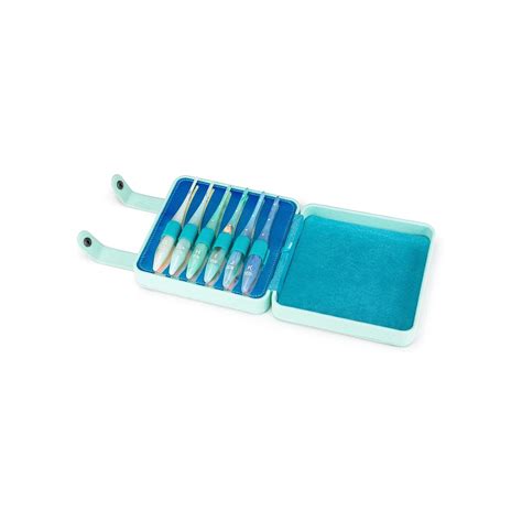 Iridescent Della Q Hook And Needle Stitch Case Compact Crochet Or