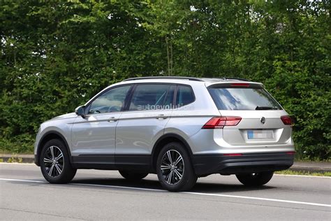 2018 Volkswagen Tiguan Allspace 7 Seater Teased For Detroit Autoevolution