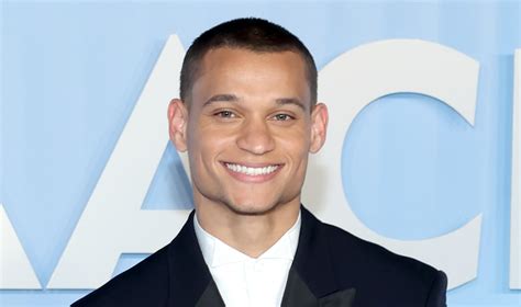 Tyriq Withers Talks Dating Love Kissing And More In A Revealing New
