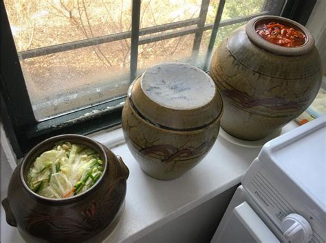 How A Master Potter Makes Giant Kimchi Pots Using The Traditional