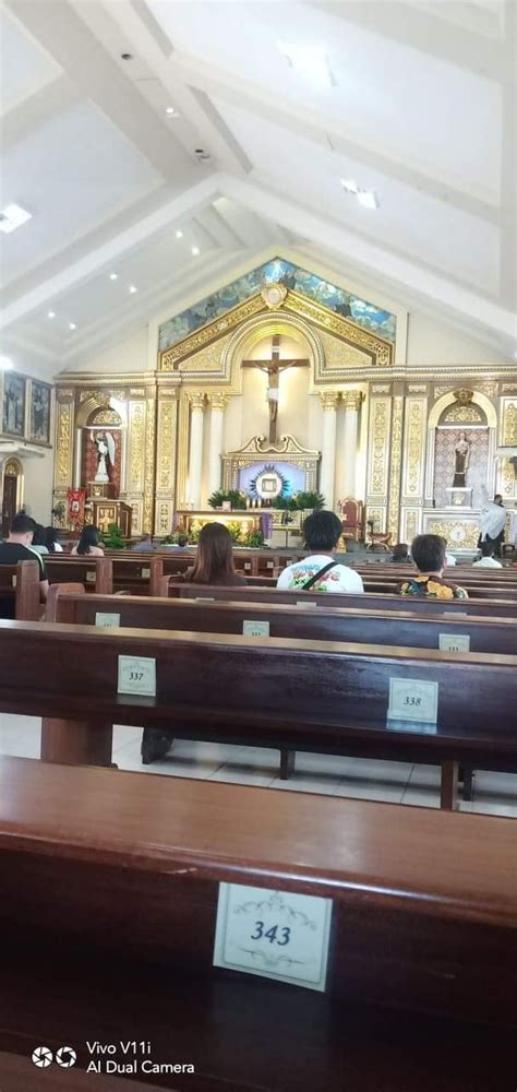 Ang Pamilyang Sama Samang Nagsisimba Sama Samang Pinagpapapala Ng Poong Maykapal 🙏🙏🙏 Spg