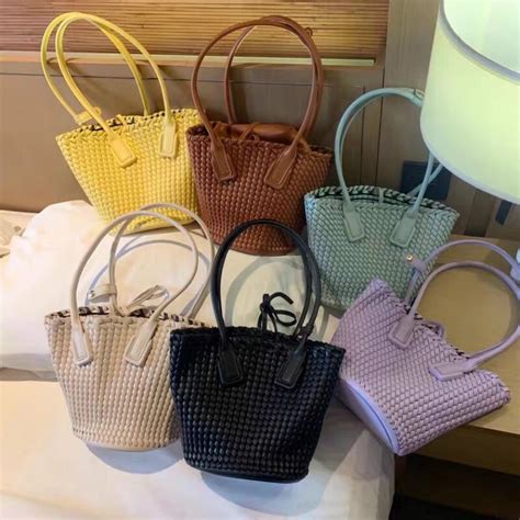 2020 New High Quality Knitting Bag Beach Bag Straw Totes Bag Bucket