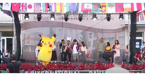 Чуждестранни студенти от МУ Плевен показват традициите си в Ден на народите