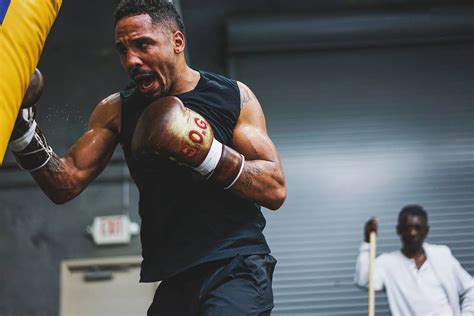 Download Andre Ward Practicing Wallpaper