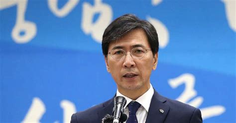 도지사·재보궐 불출마 밝힌 안희정 민주당 당대표 나서나