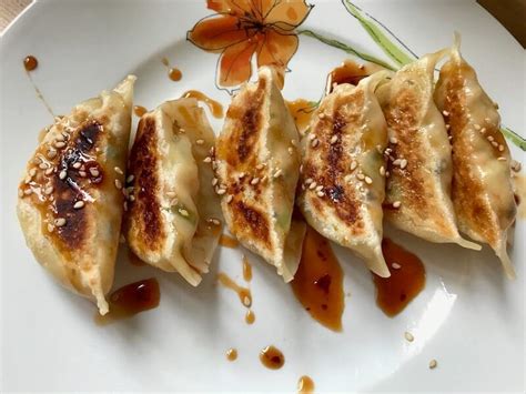 Pan Fried Vs Deep Fried Gyoza At Russell Chau Blog