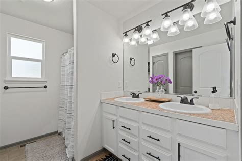 Understanding The Difference Between Matte Vs Glossy Paint