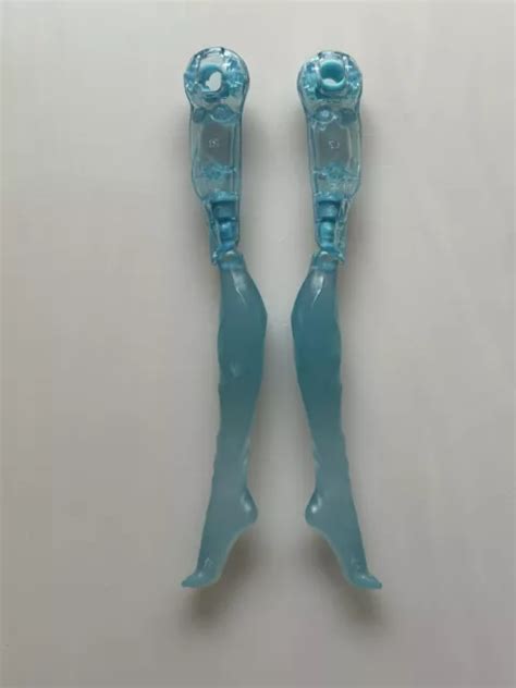 CREATE A MONSTER HIGH BLOB Ice Girl Pair Of Legs Spares Replacement