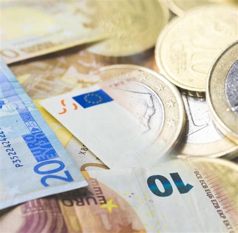 3000 Euro