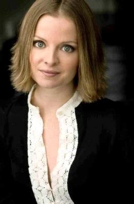 Anna Cummer Lola And Virginia Fanon Wiki Fandom