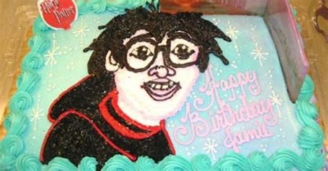 24 Nerdy Cakes That Were Total Fails