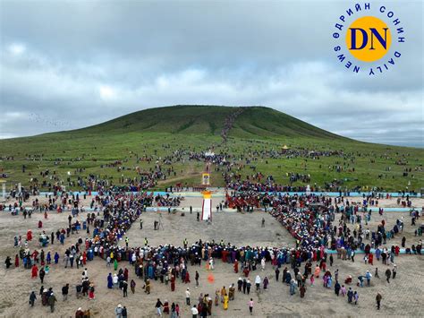 Төрийн тахилгат Алтан овооны тэнгэрийг тайх ёслол боллоо