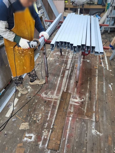 안양시 호계동 들창제작설치금속공사창호설치90도개폐창문가스쇼바창문가스쇼바설치카페창문카페에잘어울리는창문 네이버 블로그