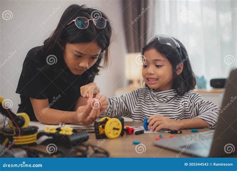 Asian Students Enjoy Machine Learning Robot Arms Control Robots In